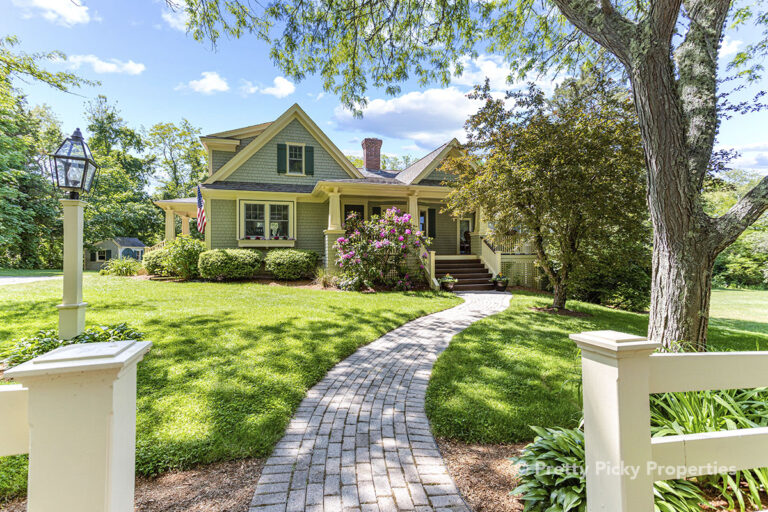 The Ultimate Guide to Barnstable | Cape Cod Travel Guide | Pretty Picky