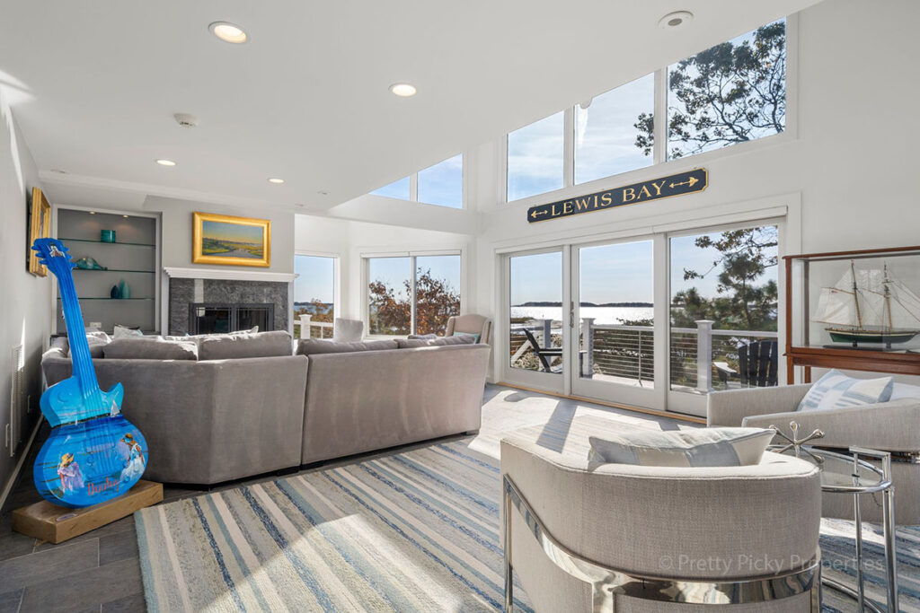 Cape Cod Is Perfect for a Last-Minute Christmas Getaway | Pretty Picky ...